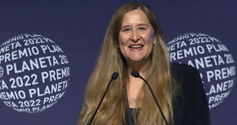 Luz Gabás gana el Premio Planeta 2022 Luz Gabás gana el Premio Planeta 2022